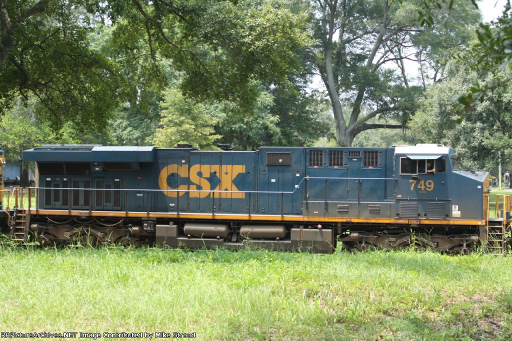 CSX 749